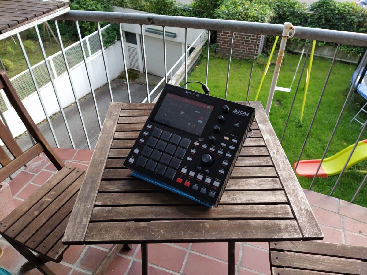 MPC One Battery Mod – Andyland